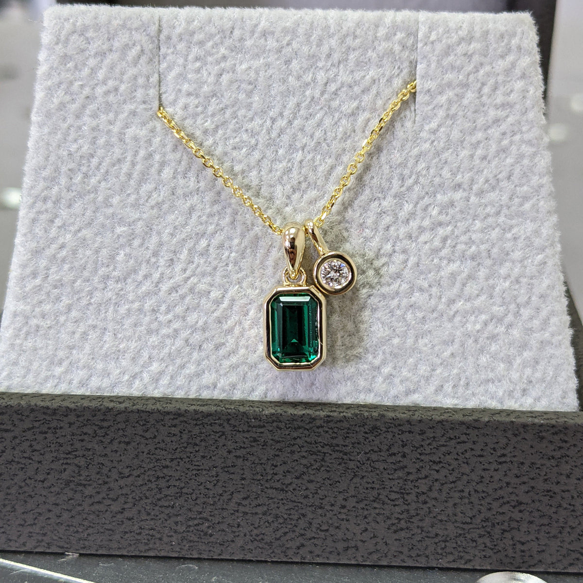 14k Emerald Necklace, Bezel Set Necklace, Crystal Solitaire & Diamond ...