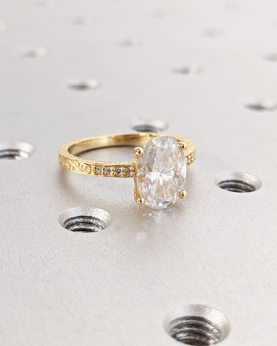 Vintage Engagement Ring, 18K Gold, Hand Engraved Ring, Moissanite Enga ...